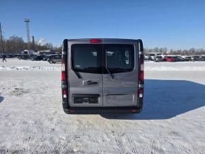 Grey Renault Trafic 2015 in Marijampole, with an engine capacity of 1.60 L and mileage of 191 thousand km for 5990 €, photo 5 on AUTOMOTO.COM.LV