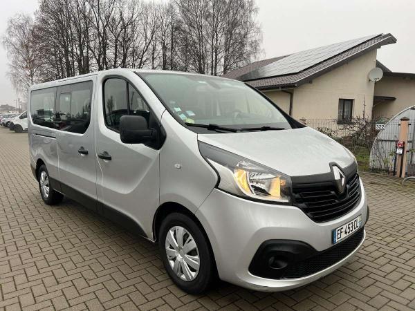 Grey Renault Trafic 2016 in Taurage, with an engine capacity of 1.60 L and mileage of 240 thousand km for 9600 €, photo 2 on AUTOMOTO.COM.LV