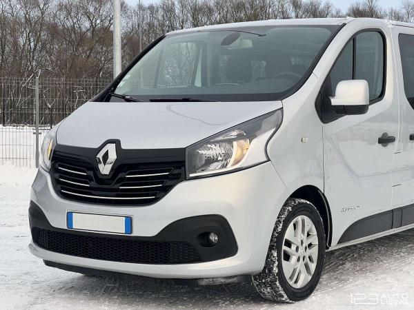 Pelēks Renault Trafic 2016 Tauragė, ar dzinēja tilpumu 1.60 L un nobraukumu 263 tūkst. km par 12700 €, foto 2 vietnē AUTOMOTO.COM.LV