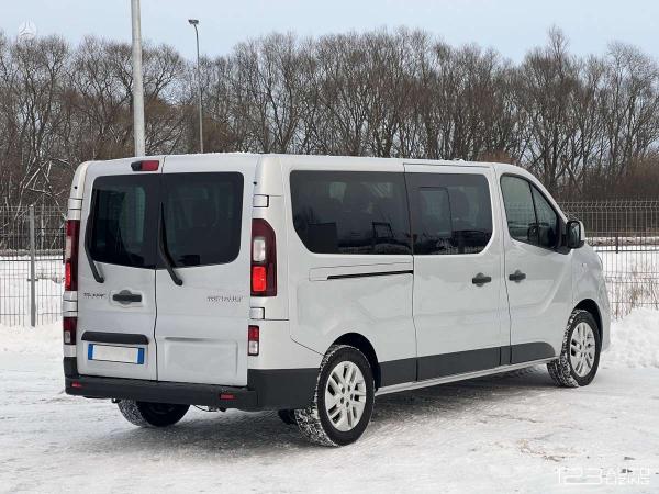 Pelēks Renault Trafic 2016 Tauragė, ar dzinēja tilpumu 1.60 L un nobraukumu 263 tūkst. km par 12700 €, foto 6 vietnē AUTOMOTO.COM.LV