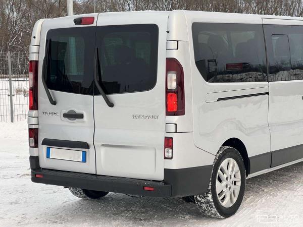 Pelēks Renault Trafic 2016 Tauragė, ar dzinēja tilpumu 1.60 L un nobraukumu 263 tūkst. km par 12700 €, foto 7 vietnē AUTOMOTO.COM.LV
