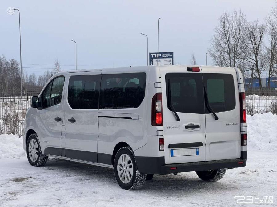 Pelēks Renault Trafic 2016 Tauragė, ar dzinēja tilpumu 1.60 L un nobraukumu 263 tūkst. km par 12700 €, foto 9 vietnē AUTOMOTO.COM.LV