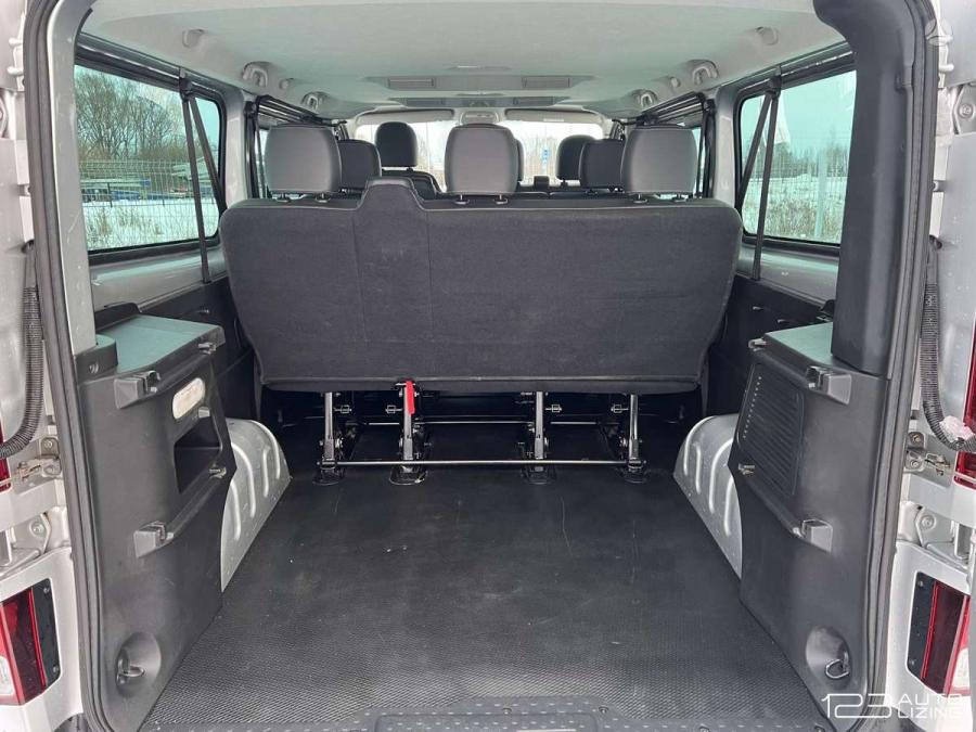 Pelēks Renault Trafic 2016 Tauragė, ar dzinēja tilpumu 1.60 L un nobraukumu 263 tūkst. km par 12700 €, foto 28 vietnē AUTOMOTO.COM.LV
