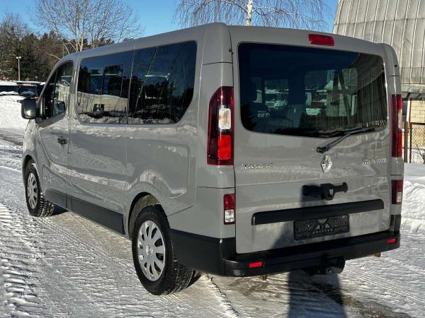 Grey Renault Trafic 2016 in Utena, with an engine capacity of 1.60 L and mileage of 252 thousand km for 11900 €, photo 6 on AUTOMOTO.COM.LV
