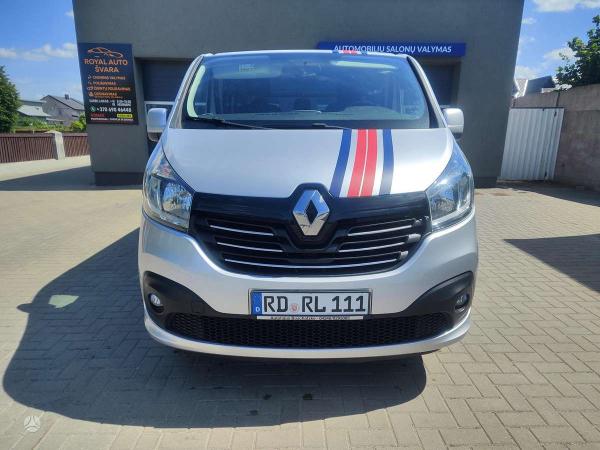 Grey Renault Trafic 2016 in Taurage, with an engine capacity of 1.60 L and mileage of 198 thousand km for 10700 €, photo 1 on AUTOMOTO.COM.LV