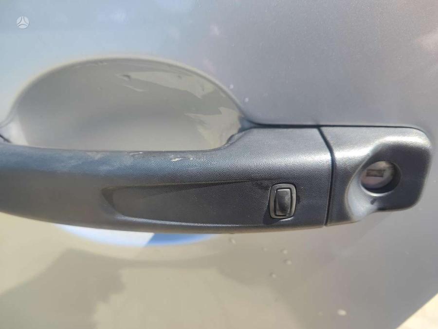 Pelēks Renault Trafic 2016 Tauragė, ar dzinēja tilpumu 1.60 L un nobraukumu 198 tūkst. km par 10700 €, foto 15 vietnē AUTOMOTO.COM.LV