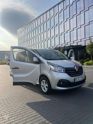Grey Renault Trafic 2016 in Vilnius, with an engine capacity of 1.60 L and mileage of 199 thousand km for 11200 €, photo 6 on AUTOMOTO.COM.LV