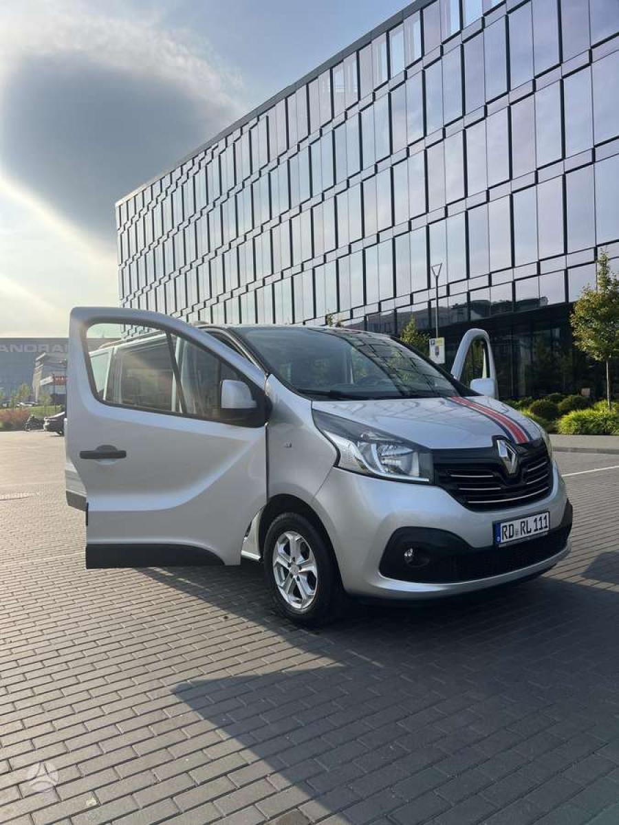 Grey Renault Trafic 2016 in Vilnius, with an engine capacity of 1.60 L and mileage of 199 thousand km for 11200 €, photo 6 on AUTOMOTO.COM.LV