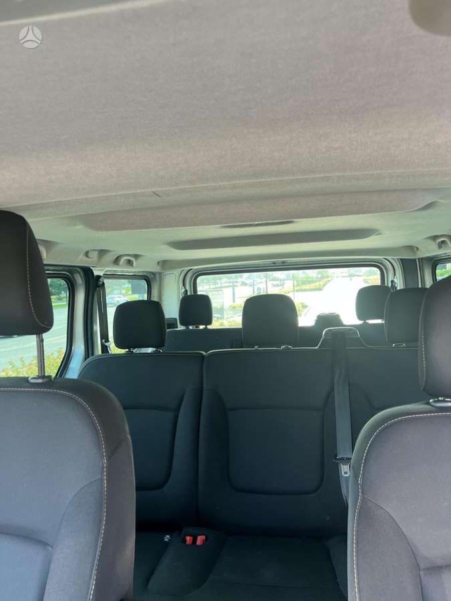 Grey Renault Trafic 2016 in Vilnius, with an engine capacity of 1.60 L and mileage of 199 thousand km for 11200 €, photo 12 on AUTOMOTO.COM.LV
