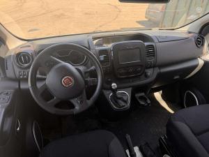 Pelēks Renault Trafic 2017 Tauragė, ar dzinēja tilpumu 1.60 L un nobraukumu 192 tūkst. km par 9900 €, foto 9 vietnē AUTOMOTO.COM.LV