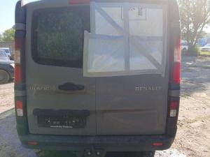 Grey Renault Trafic 2017 in Pakruojis, with an engine capacity of 1.60 L and mileage of 150 thousand km for 3600 €, photo 5 on AUTOMOTO.COM.LV