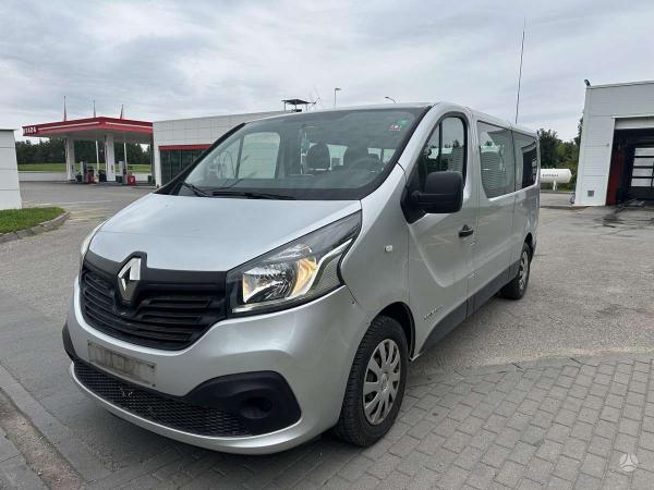 Grey Renault Trafic 2017 in Siauliai, with an engine capacity of 1.60 L and mileage of 143 thousand km for 10900 €, photo 1 on AUTOMOTO.COM.LV