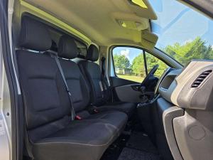 Grey Renault Trafic 2017 in Telschi, with an engine capacity of 1.60 L and mileage of 173 thousand km for 7700 €, photo 20 on AUTOMOTO.COM.LV
