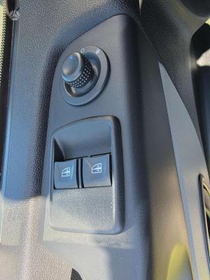 Grey Renault Trafic 2017 in Telschi, with an engine capacity of 1.60 L and mileage of 173 thousand km for 7700 €, photo 22 on AUTOMOTO.COM.LV
