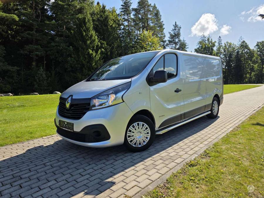 Grey Renault Trafic 2017 in Telschi, with an engine capacity of 1.60 L and mileage of 173 thousand km for 7700 €, photo 39 on AUTOMOTO.COM.LV