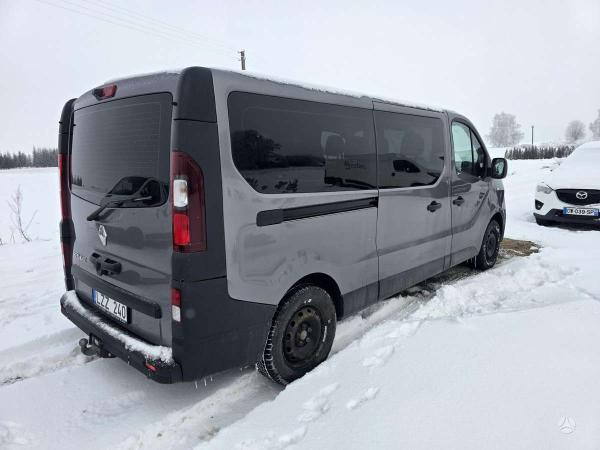 Grey Renault Trafic 2018 in Taurage, with an engine capacity of 1.60 L and mileage of 187 thousand km for 11000 €, photo 2 on AUTOMOTO.COM.LV