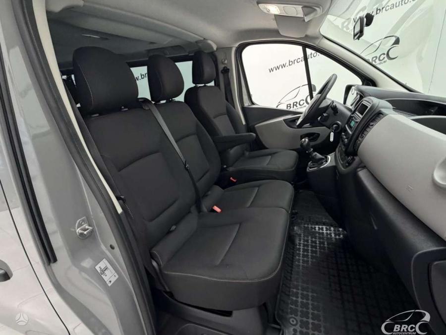 Pelēks Renault Trafic 2019 Viļņa, ar dzinēja tilpumu 1.60 L un nobraukumu 129 tūkst. km par 13900 €, foto 8 vietnē AUTOMOTO.COM.LV