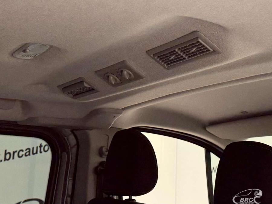 Pelēks Renault Trafic 2019 Viļņa, ar dzinēja tilpumu 1.60 L un nobraukumu 129 tūkst. km par 13900 €, foto 14 vietnē AUTOMOTO.COM.LV