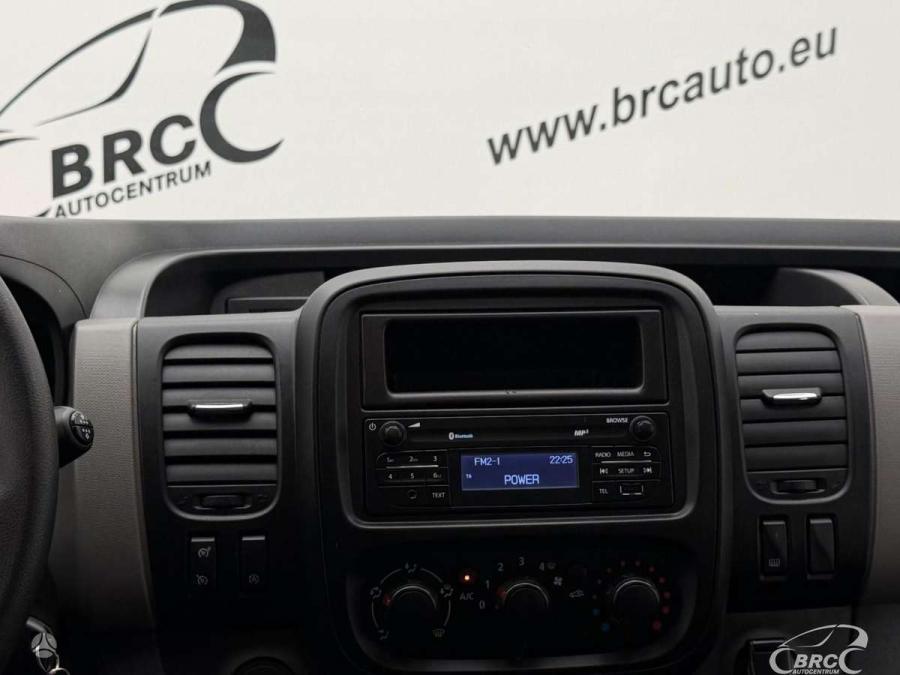 Pelēks Renault Trafic 2019 Viļņa, ar dzinēja tilpumu 1.60 L un nobraukumu 129 tūkst. km par 13900 €, foto 18 vietnē AUTOMOTO.COM.LV