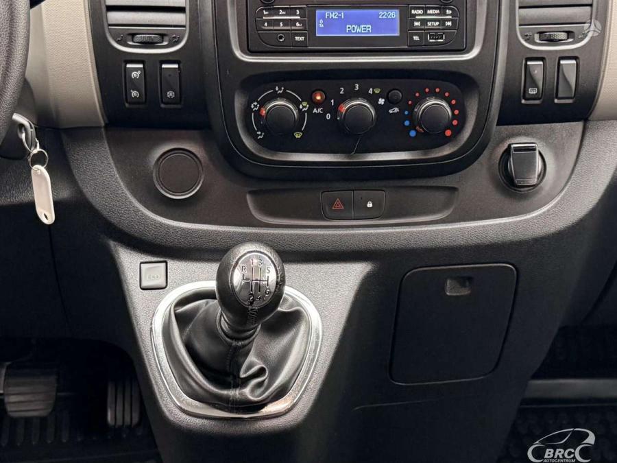 Pelēks Renault Trafic 2019 Viļņa, ar dzinēja tilpumu 1.60 L un nobraukumu 129 tūkst. km par 13900 €, foto 19 vietnē AUTOMOTO.COM.LV