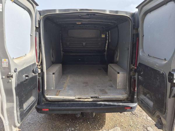 Pelēks Renault Trafic 2019 Tauragė, ar dzinēja tilpumu 1.60 L un nobraukumu 125 tūkst. km par 9000 €, foto 9 vietnē AUTOMOTO.COM.LV