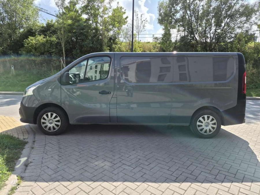 Pelēks Renault Trafic 2019 Viļņa, ar dzinēja tilpumu 1.60 L un nobraukumu 194 tūkst. km par 10800 €, foto 1 vietnē AUTOMOTO.COM.LV