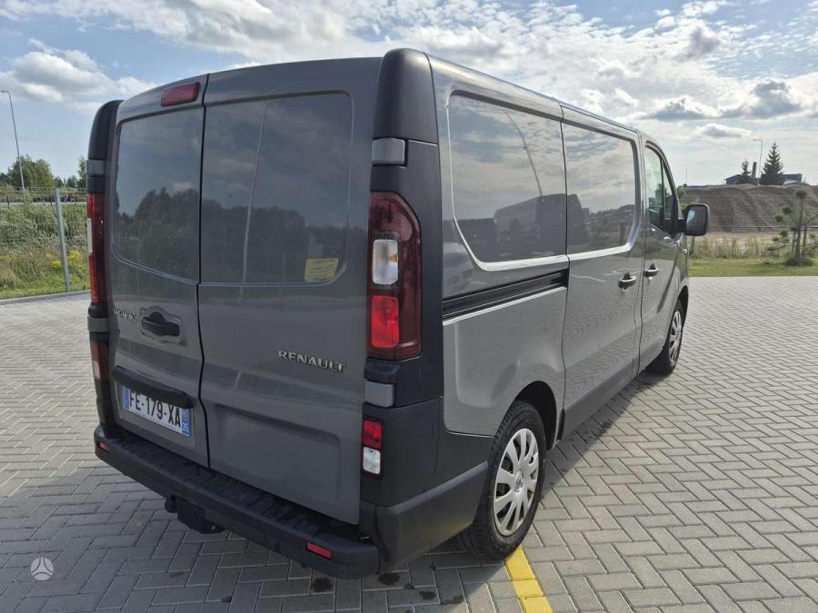 Pelēks Renault Trafic 2019 Tauragė, ar dzinēja tilpumu 1.60 L un nobraukumu 125 tūkst. km par 8500 €, foto 8 vietnē AUTOMOTO.COM.LV