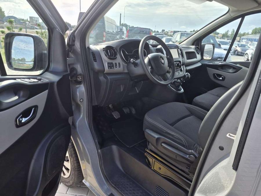 Pelēks Renault Trafic 2019 Tauragė, ar dzinēja tilpumu 1.60 L un nobraukumu 125 tūkst. km par 8500 €, foto 14 vietnē AUTOMOTO.COM.LV