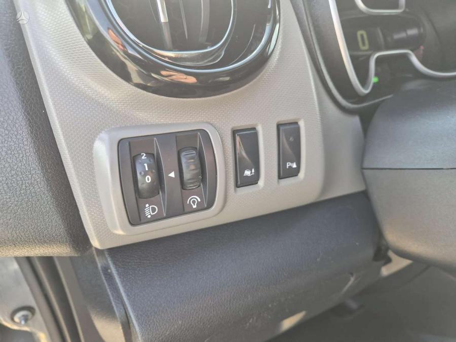 Pelēks Renault Trafic 2019 Tauragė, ar dzinēja tilpumu 1.60 L un nobraukumu 125 tūkst. km par 8500 €, foto 15 vietnē AUTOMOTO.COM.LV
