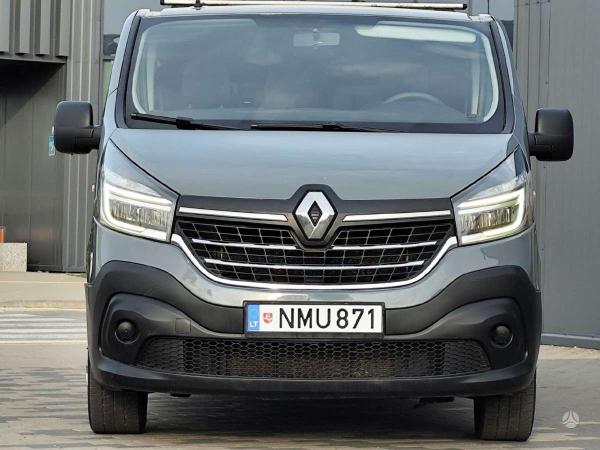 Pelēks Renault Trafic 2020 Šauļi, ar dzinēja tilpumu 2.00 L un nobraukumu 750 tūkst. km par 9900 €, foto 2 vietnē AUTOMOTO.COM.LV