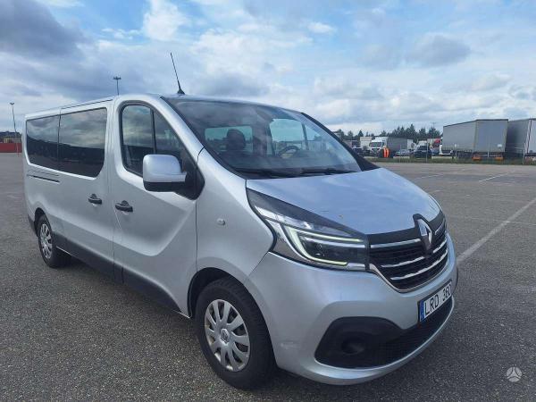 Grey Renault Trafic 2020 in Vilnius, with an engine capacity of 2.00 L and mileage of 100 thousand km for 15609 €, photo 3 on AUTOMOTO.COM.LV