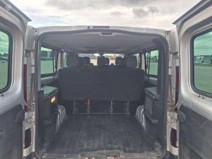 Grey Renault Trafic 2020 in Vilnius, with an engine capacity of 2.00 L and mileage of 100 thousand km for 15609 €, photo 19 on AUTOMOTO.COM.LV