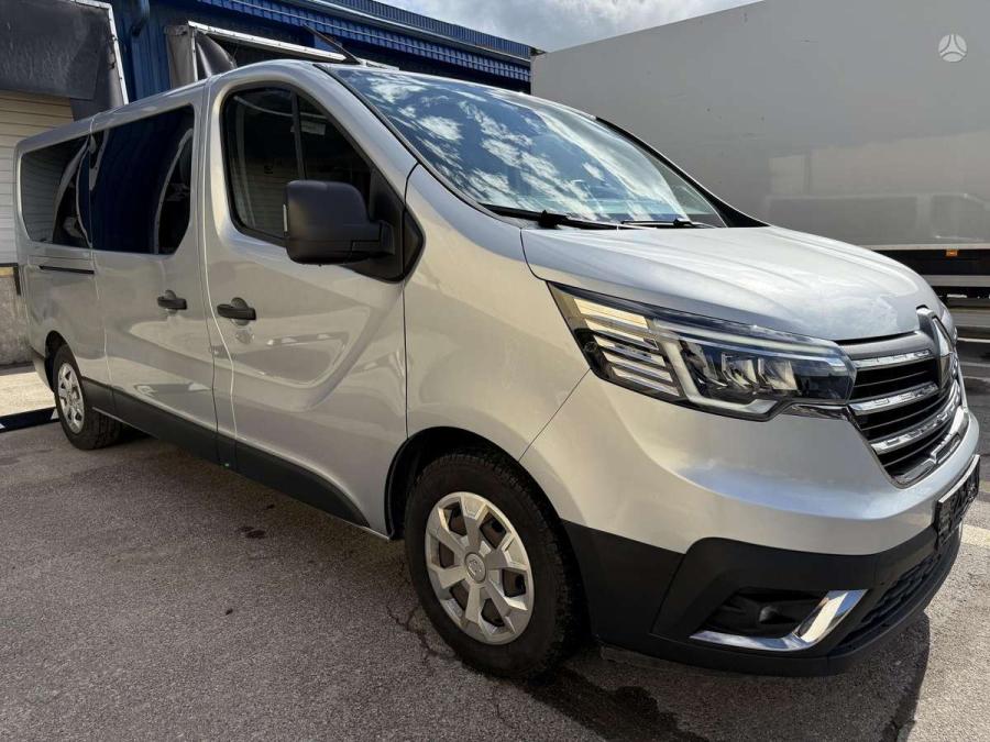 Pelēks Renault Trafic 2021 Klaipėda, ar dzinēja tilpumu 2.00 L un nobraukumu 186 tūkst. km par 20900 €, foto 4 vietnē AUTOMOTO.COM.LV