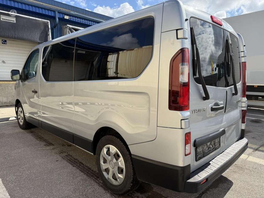 Pelēks Renault Trafic 2021 Klaipėda, ar dzinēja tilpumu 2.00 L un nobraukumu 186 tūkst. km par 20900 €, foto 7 vietnē AUTOMOTO.COM.LV
