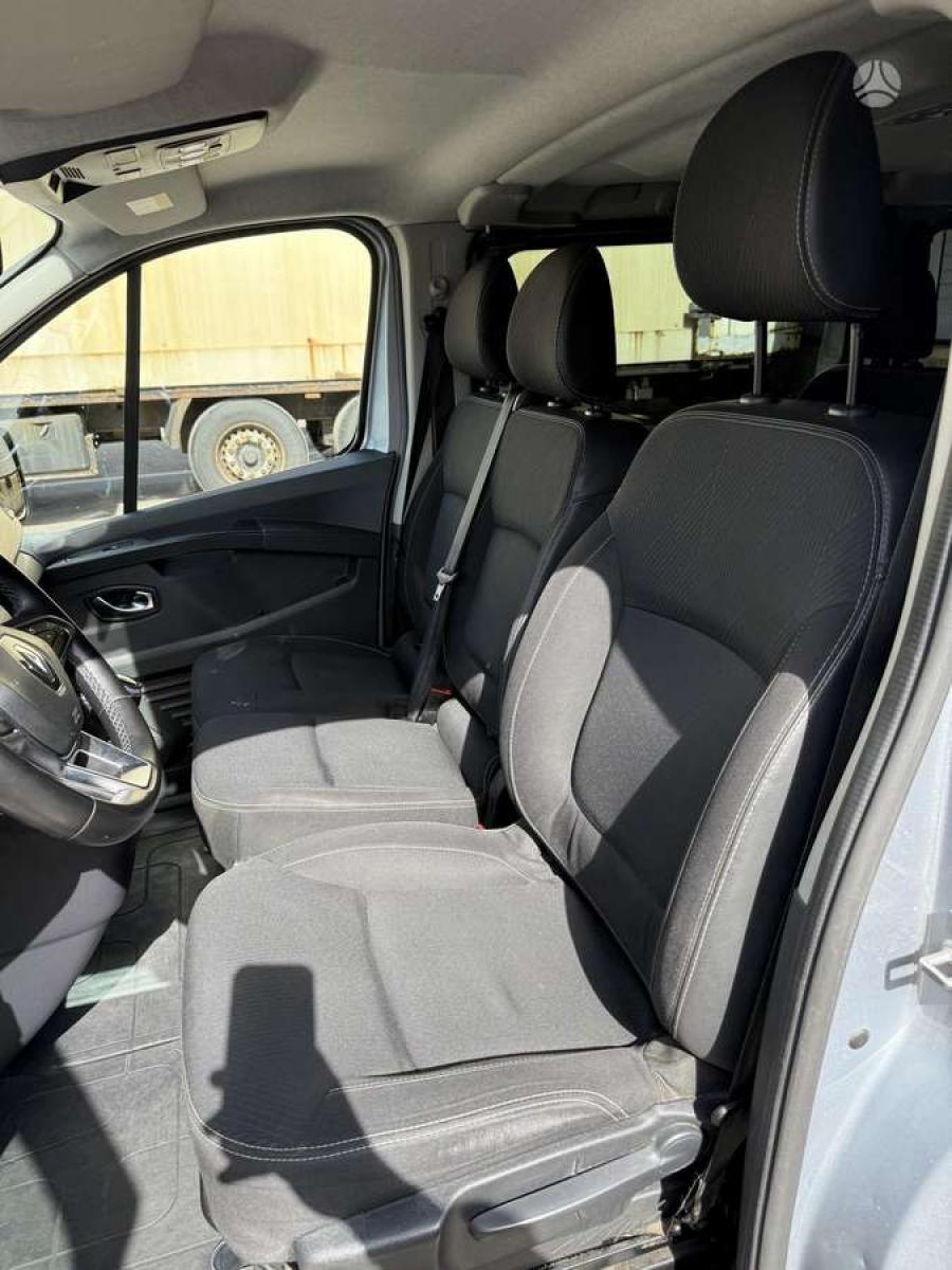 Pelēks Renault Trafic 2021 Klaipėda, ar dzinēja tilpumu 2.00 L un nobraukumu 186 tūkst. km par 20900 €, foto 16 vietnē AUTOMOTO.COM.LV