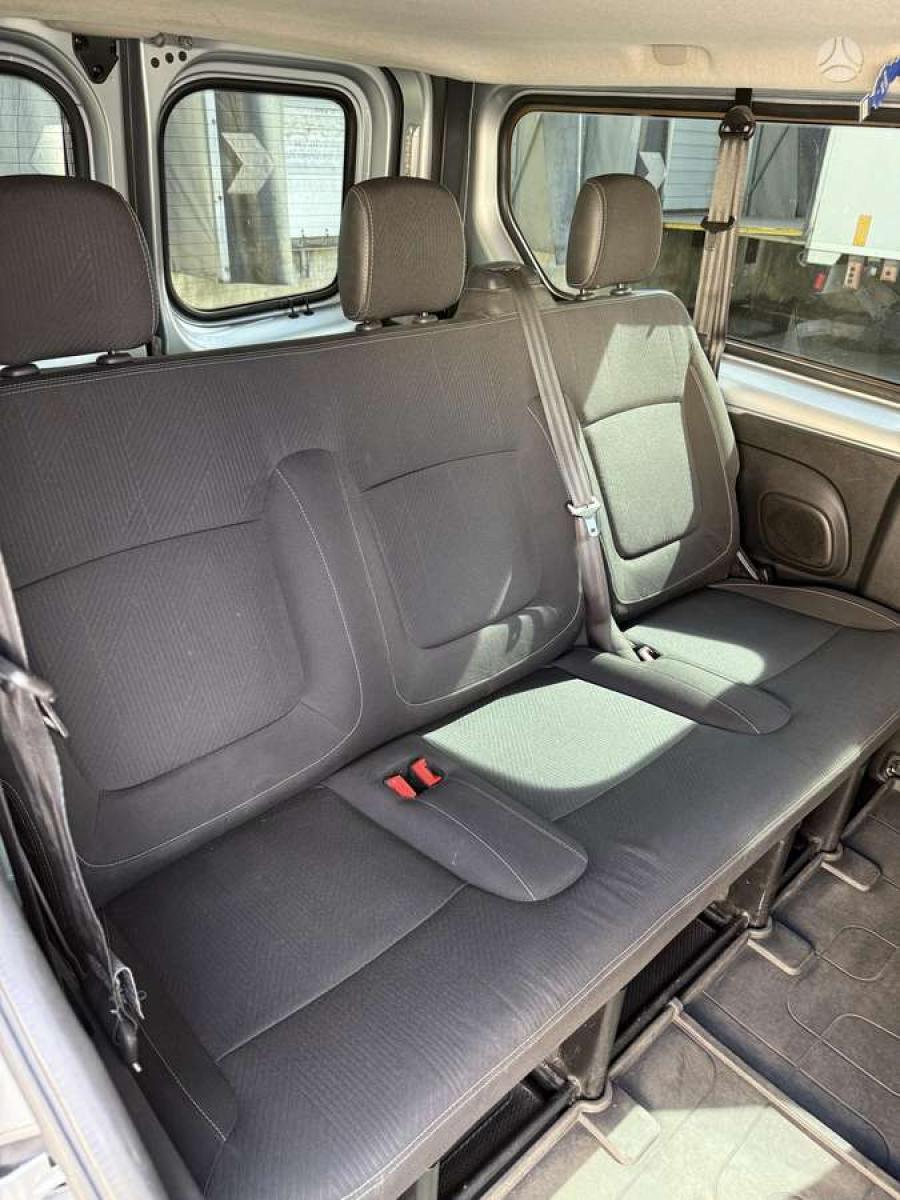 Pelēks Renault Trafic 2021 Klaipėda, ar dzinēja tilpumu 2.00 L un nobraukumu 186 tūkst. km par 20900 €, foto 19 vietnē AUTOMOTO.COM.LV