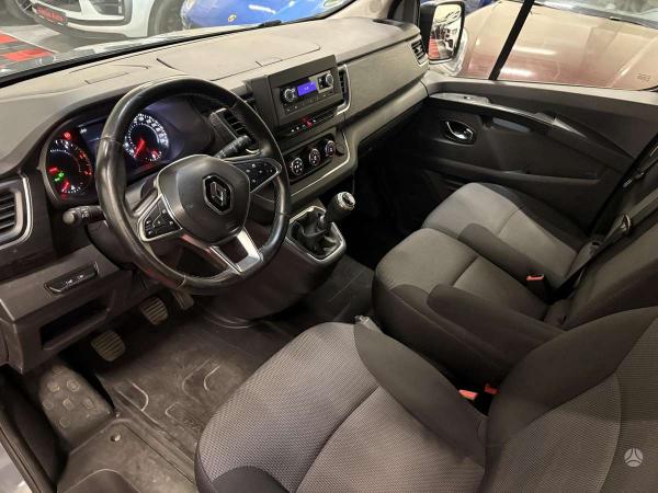 Pelēks Renault Trafic 2022 Viļņa, ar dzinēja tilpumu 2.00 L un nobraukumu 97 tūkst. km par 26990 €, foto 11 vietnē AUTOMOTO.COM.LV