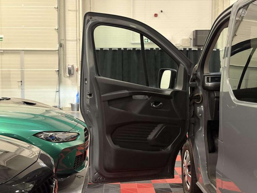 Pelēks Renault Trafic 2022 Viļņa, ar dzinēja tilpumu 2.00 L un nobraukumu 97 tūkst. km par 26990 €, foto 12 vietnē AUTOMOTO.COM.LV