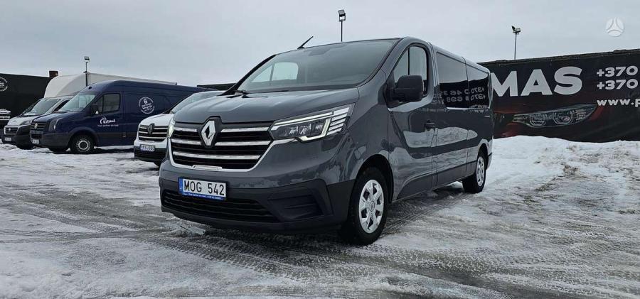 Grey Renault Trafic 2023 in Klaipeda, with an engine capacity of 2.00 L and mileage of 110 thousand km for 25500 €, photo 1 on AUTOMOTO.COM.LV