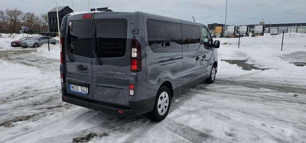 Grey Renault Trafic 2023 in Klaipeda, with an engine capacity of 2.00 L and mileage of 110 thousand km for 25500 €, photo 4 on AUTOMOTO.COM.LV
