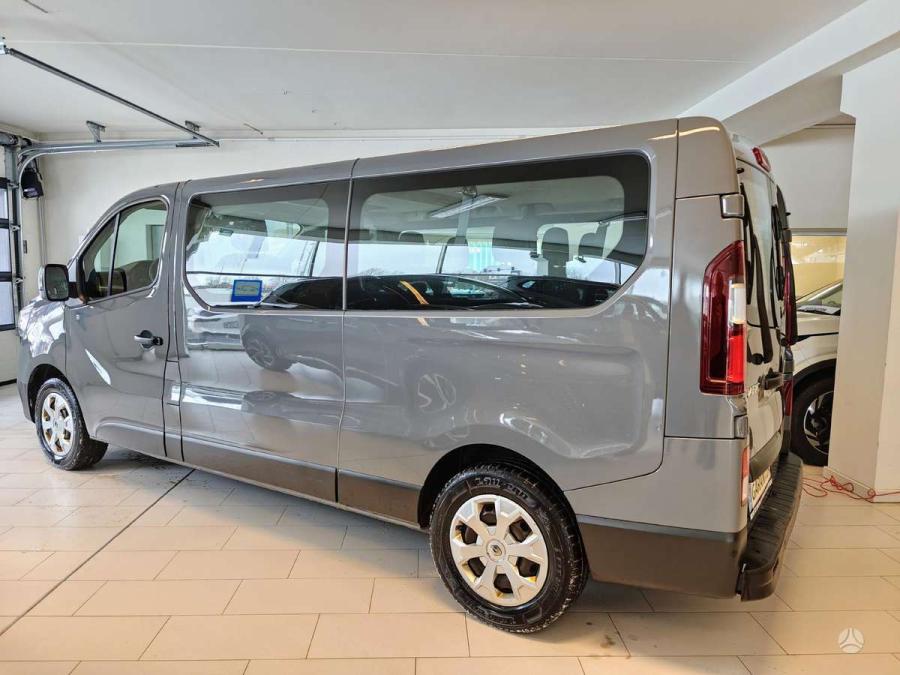Pelēks Renault Trafic 2023 Šauļi, ar dzinēja tilpumu 2.00 L un nobraukumu 153 tūkst. km par 24500 €, foto 4 vietnē AUTOMOTO.COM.LV