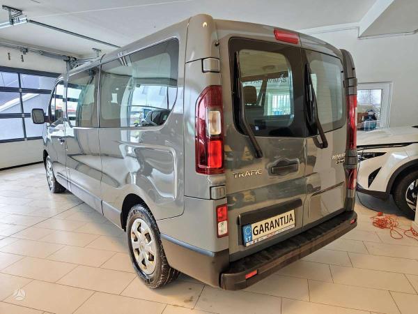 Pelēks Renault Trafic 2023 Šauļi, ar dzinēja tilpumu 2.00 L un nobraukumu 153 tūkst. km par 24500 €, foto 5 vietnē AUTOMOTO.COM.LV