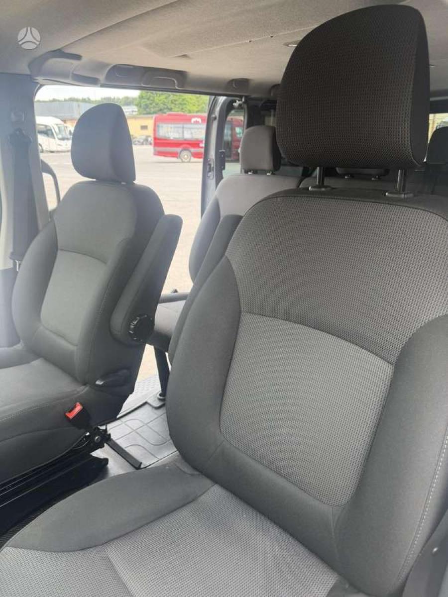 Pelēks Renault Trafic 2023 Viļņa, ar dzinēja tilpumu 2.00 L un nobraukumu 450 tūkst. km par 18900 €, foto 13 vietnē AUTOMOTO.COM.LV