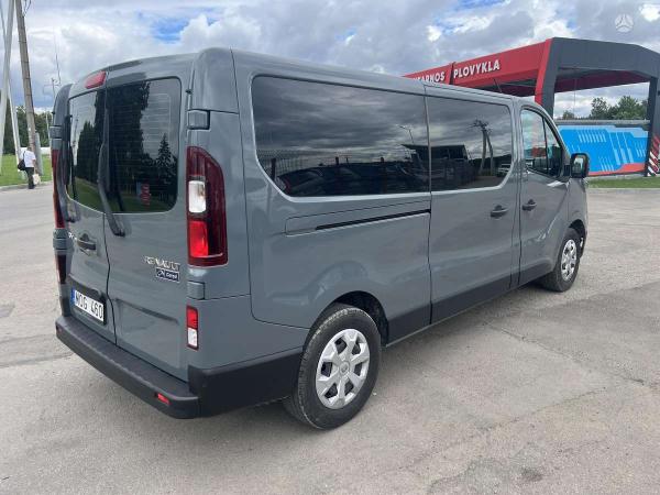 Pelēks Renault Trafic 2023 Tauragė, ar dzinēja tilpumu 2.00 L un nobraukumu 77 tūkst. km par 26300 €, foto 3 vietnē AUTOMOTO.COM.LV