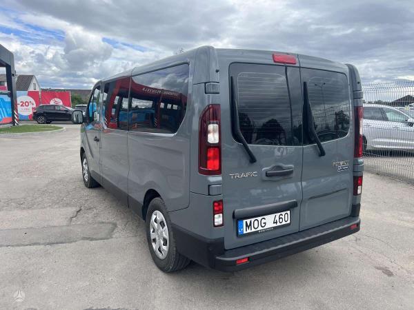 Pelēks Renault Trafic 2023 Tauragė, ar dzinēja tilpumu 2.00 L un nobraukumu 77 tūkst. km par 26300 €, foto 4 vietnē AUTOMOTO.COM.LV