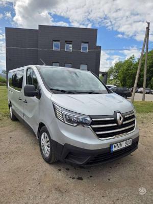 Grey Renault Trafic 2023 in Radviliskis, with an engine capacity of 2.00 L and mileage of 686 thousand km for 16940 €, photo  on AUTOMOTO.COM.LV