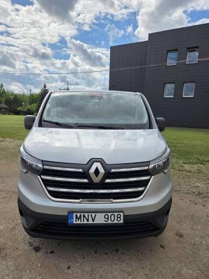 Grey Renault Trafic 2023 in Radviliskis, with an engine capacity of 2.00 L and mileage of 686 thousand km for 16940 €, photo 3 on AUTOMOTO.COM.LV