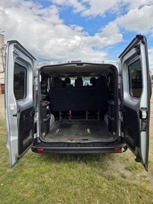 Grey Renault Trafic 2023 in Radviliskis, with an engine capacity of 2.00 L and mileage of 686 thousand km for 16940 €, photo 14 on AUTOMOTO.COM.LV