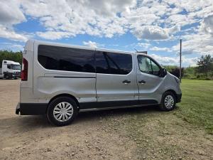 Grey Renault Trafic 2023 in Radviliskis, with an engine capacity of 2.00 L and mileage of 686 thousand km for 16940 €, photo 18 on AUTOMOTO.COM.LV