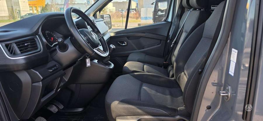 Pelēks Renault Trafic 2023 Klaipėda, ar dzinēja tilpumu 2.00 L un nobraukumu 114 tūkst. km par 23500 €, foto 10 vietnē AUTOMOTO.COM.LV